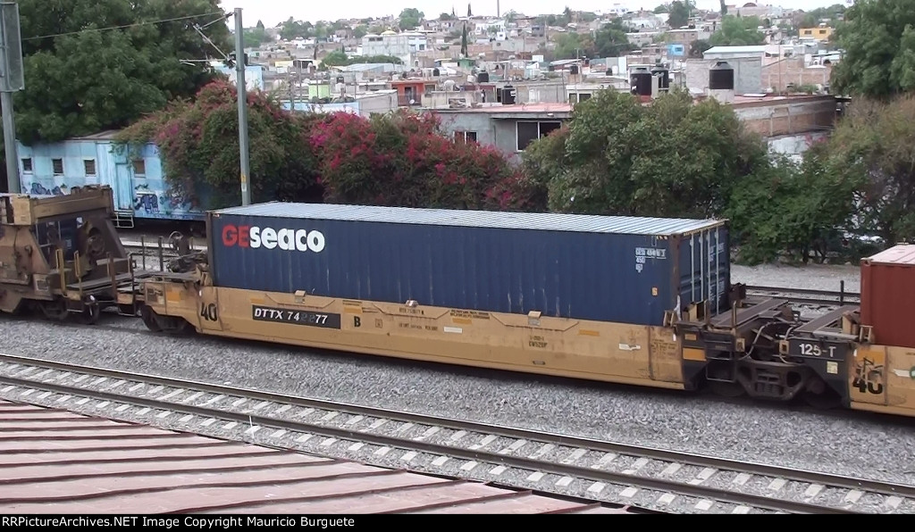 DTTX 5 intermodal car set - car "B"