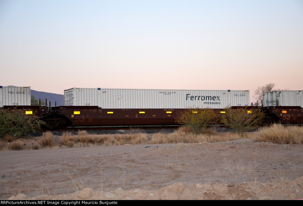 BNSF Double Stack car "C" with Ferromex container
