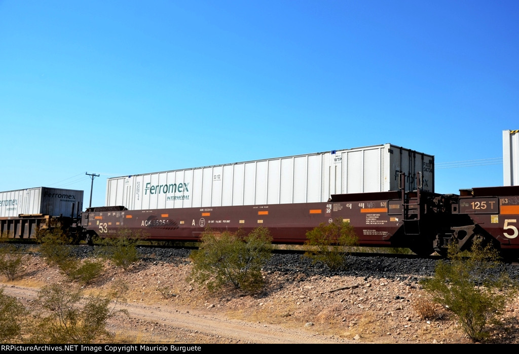 AOK Stack car "A" with Ferromex container