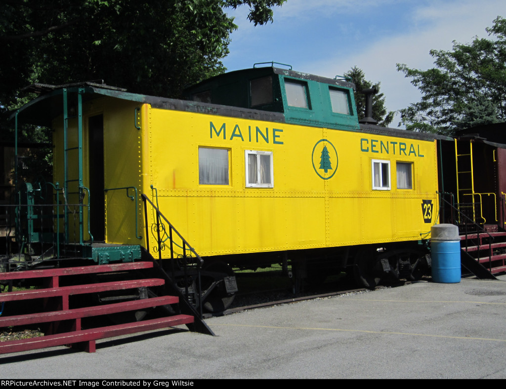 Maine Central caboose room 23