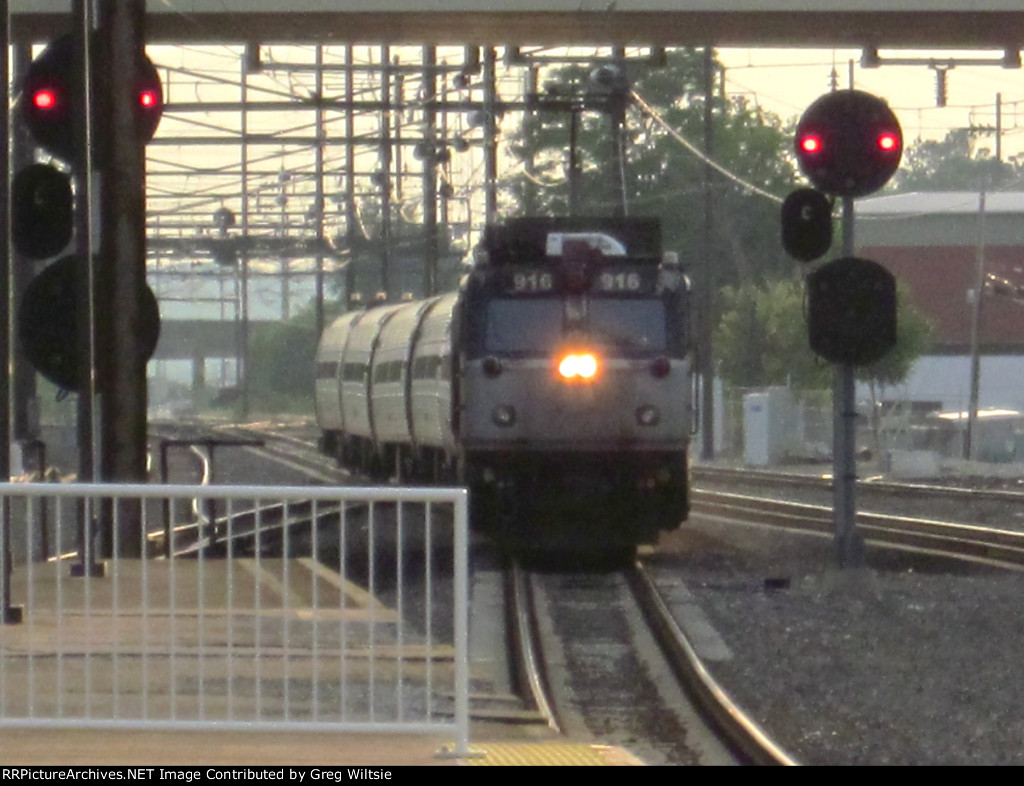 Keystone Service train approaches Lancaster station