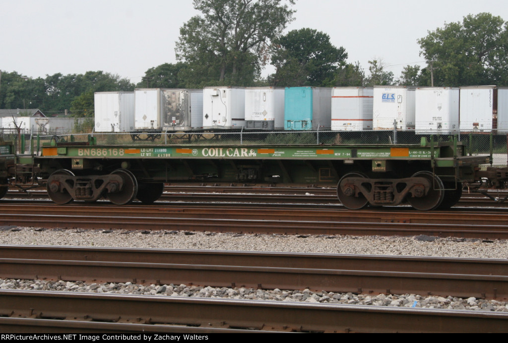 BN 686168 empty coil car