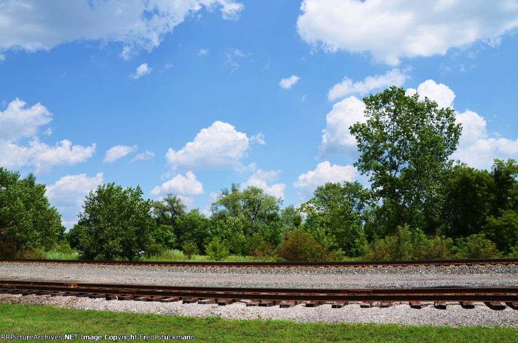 ABC up front & CSX in the rear.
