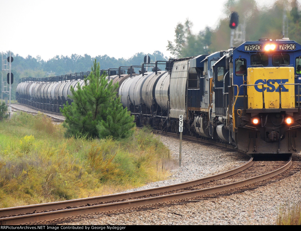 CSX 7620 / C40-8 leading an 80 Tank-car Ethanol train