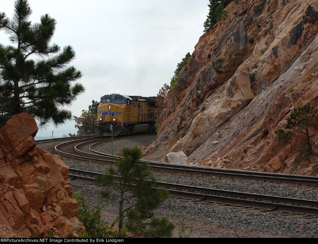 Union Pacific #5675 entering Rainbow Cut