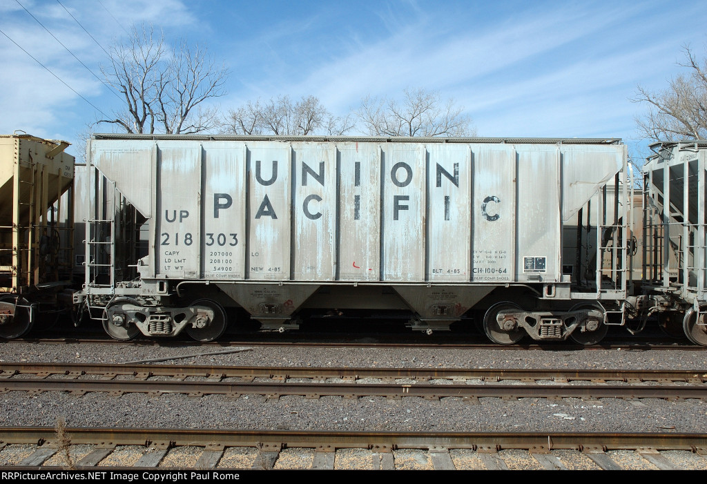 UP 218303, at UPRR North Yard