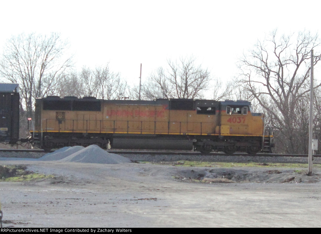 UP 4037