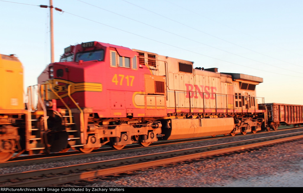 BNSF 4717