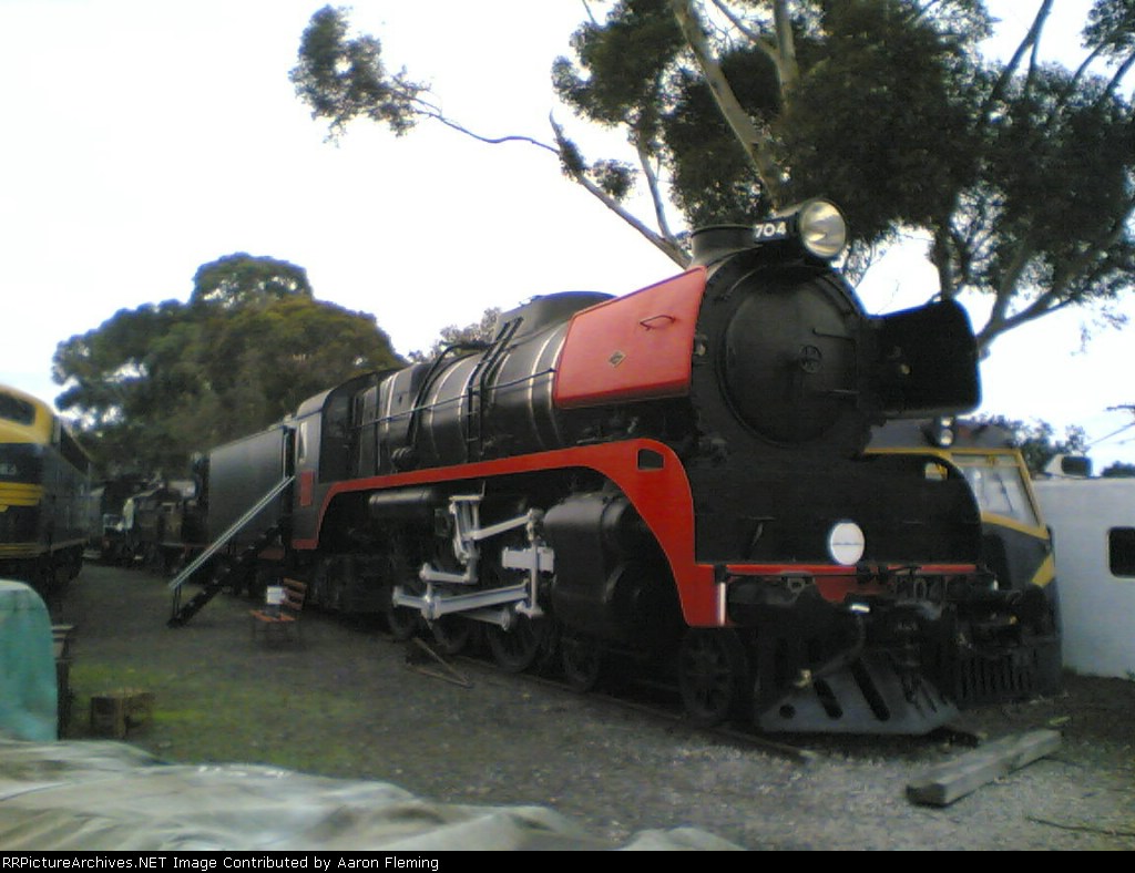 R 704