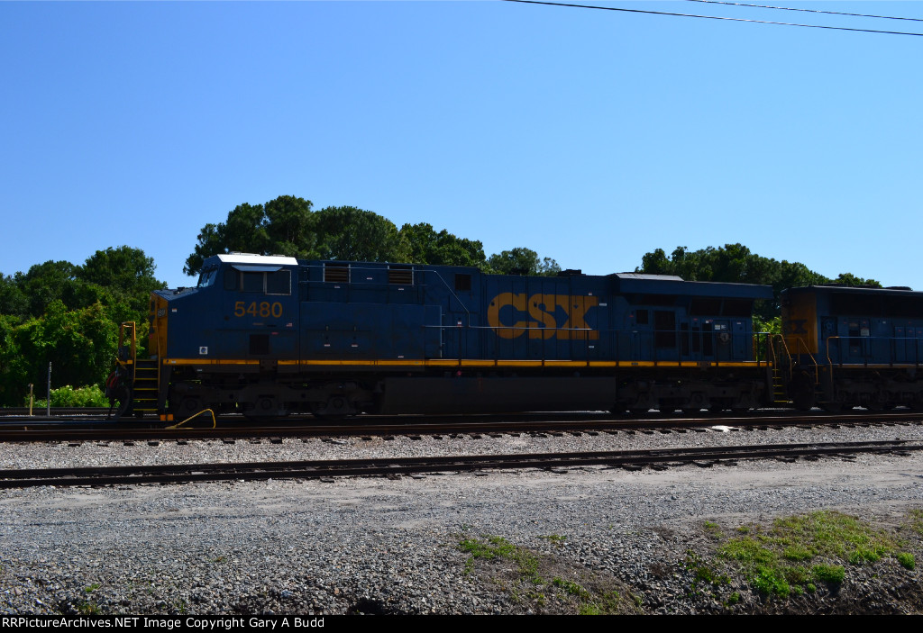 CSX ES44DC 5480