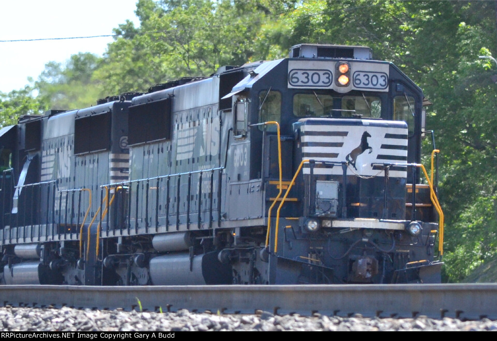 NORFOLK SOUTHERN SD40E 6303
