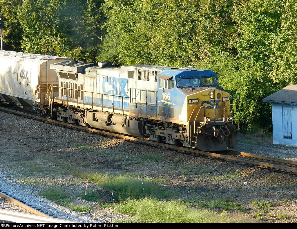 CSX 166 (AC44CW)