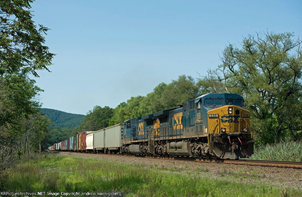 CSX GE AC44CW 558