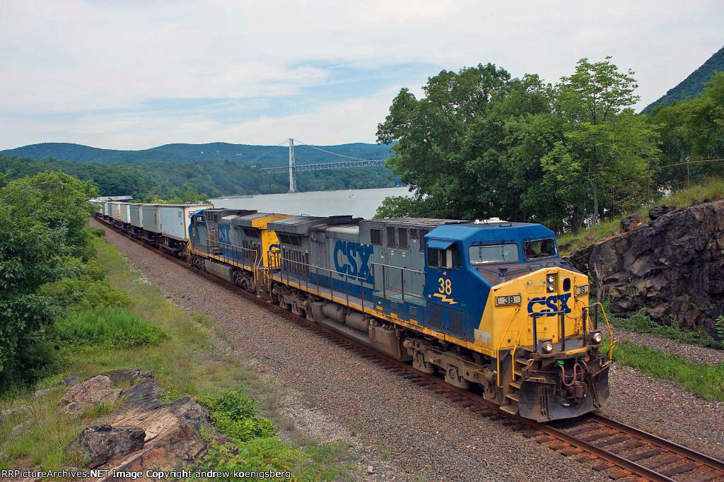 CSX GE AC44CW 38