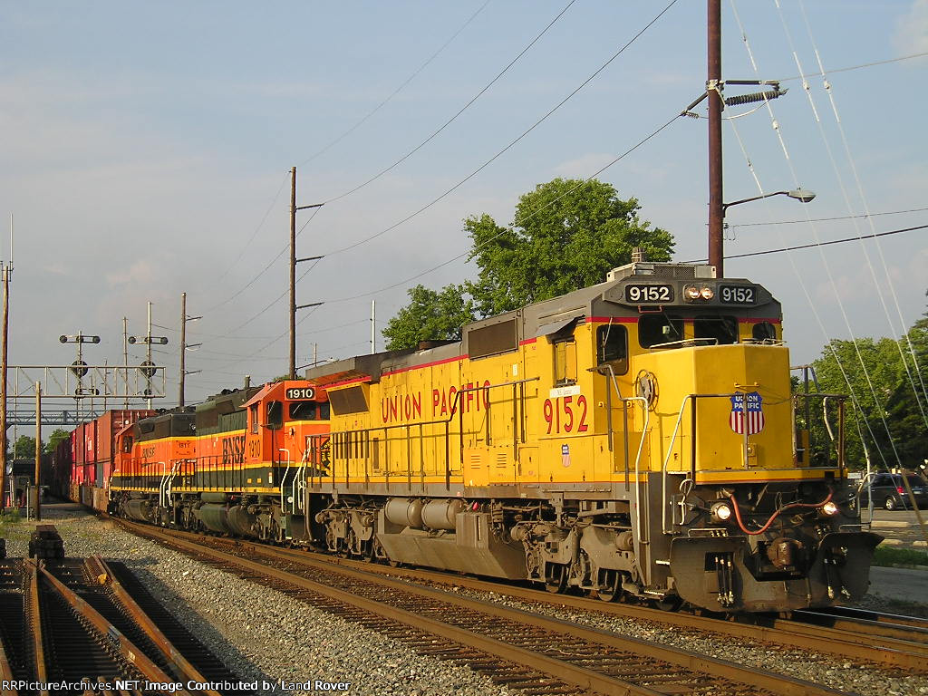 UP 9152 On NS 25 A