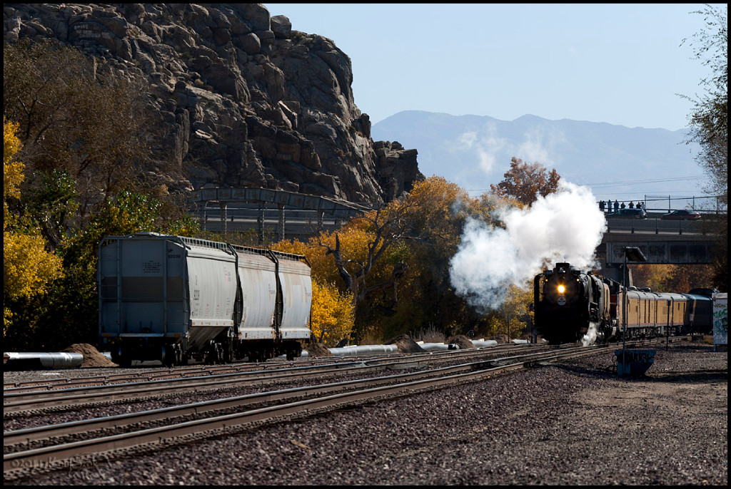 UP 844 passing through the Narrows