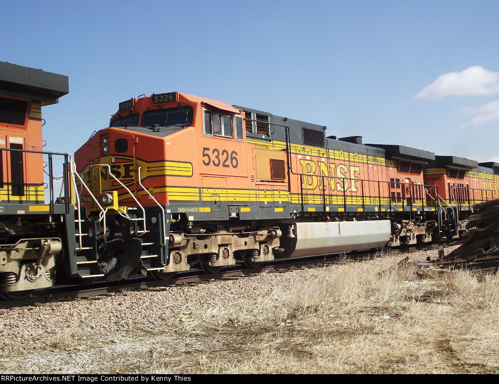 BNSF 5326