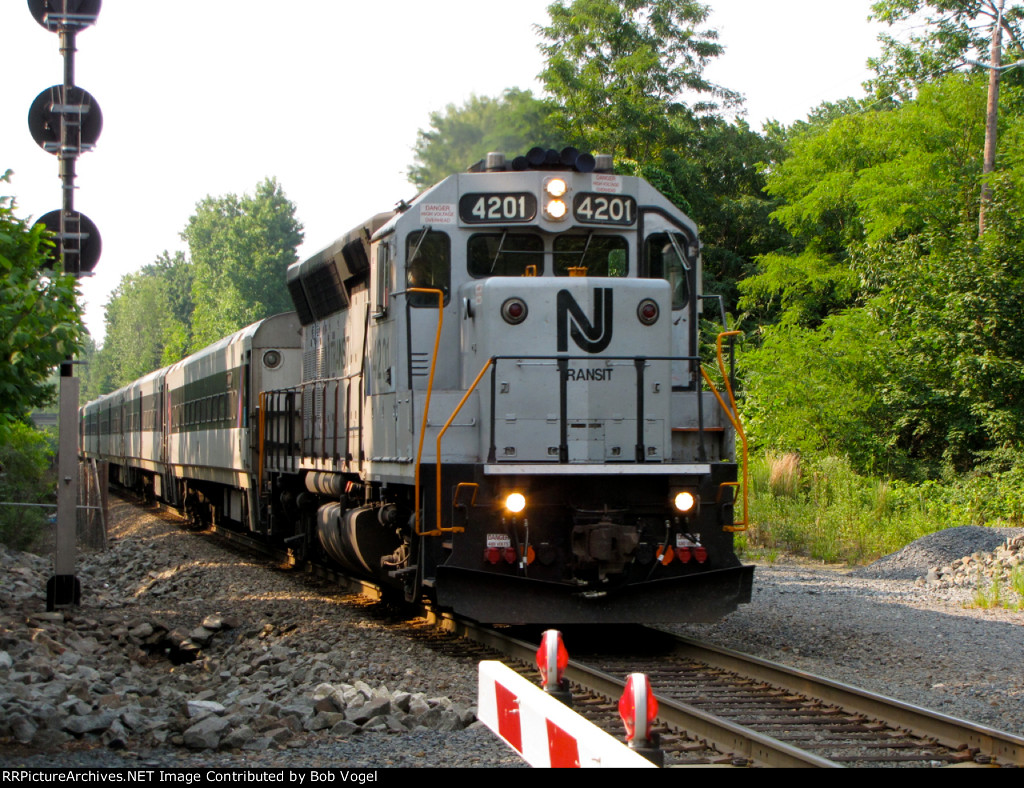 NJT 4201