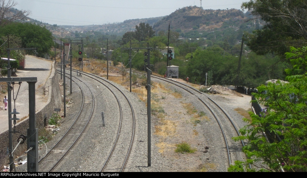 Ferromex and KCSM tracks at Hercules Station