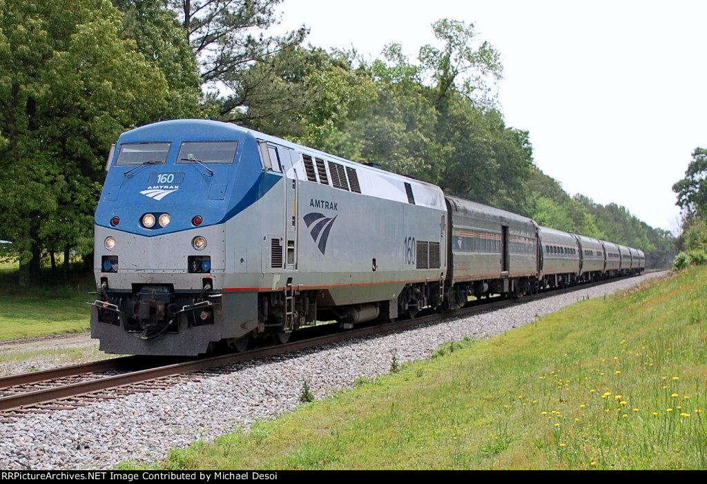 Amtk P-42DC #160 leads a northbound about to cross Halligan Park Road