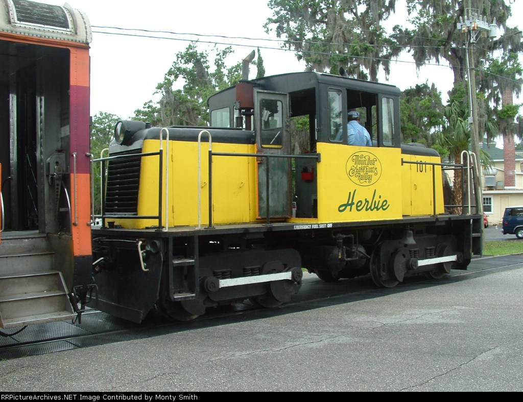 Untitled [www.rrpicturearchives.net]