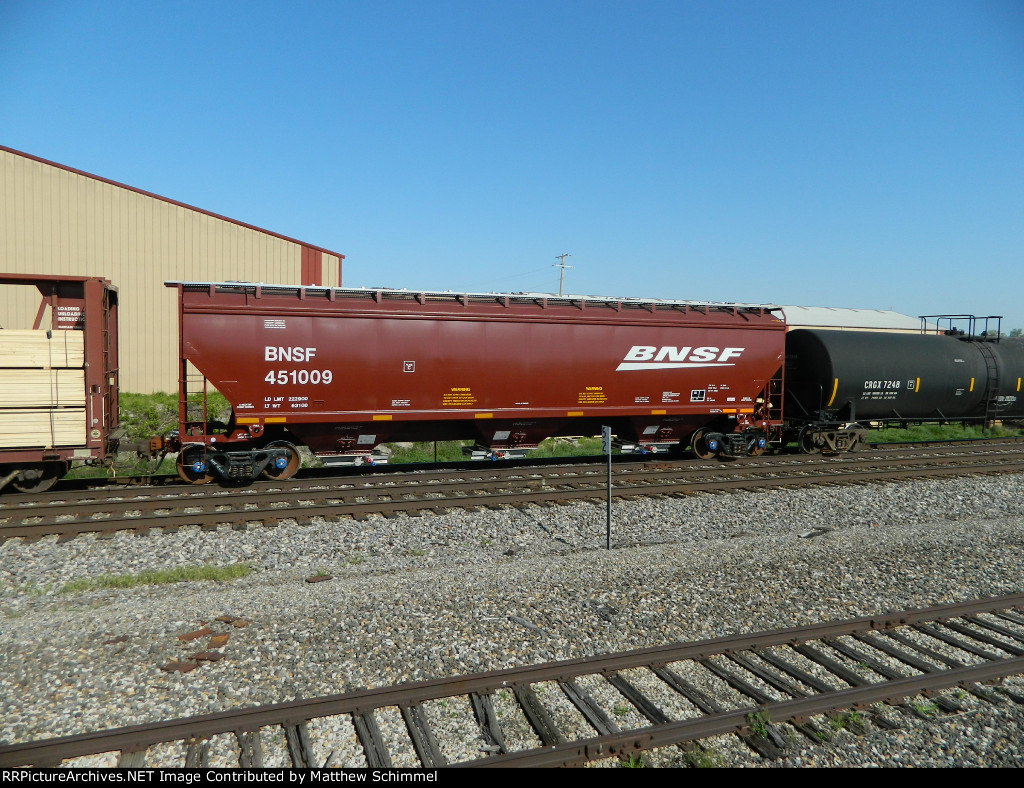 Brand New BNSF Hopper