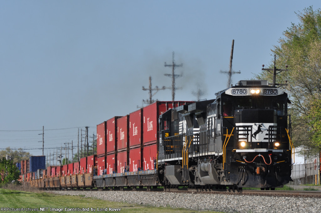 NS 8780 On NS 25 A Eastbound