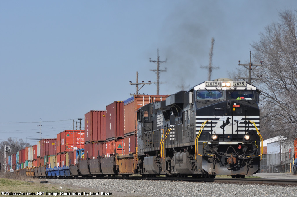 NS 7675 On NS 25 A Eastbound