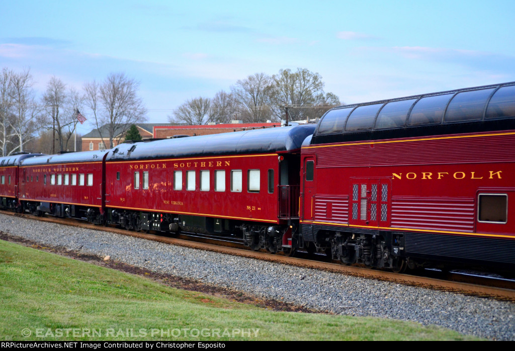 NS 21 - Business Car on OCS 956