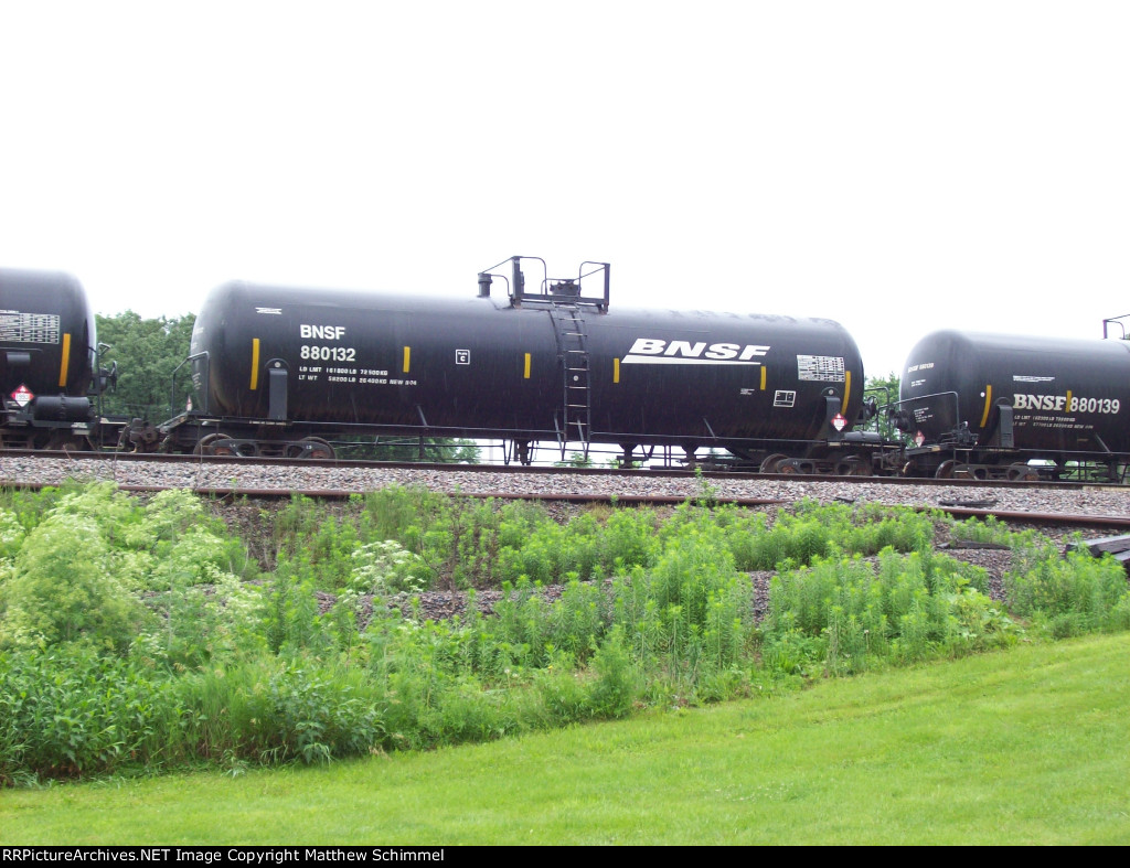 BNSF Swoosh Tanker