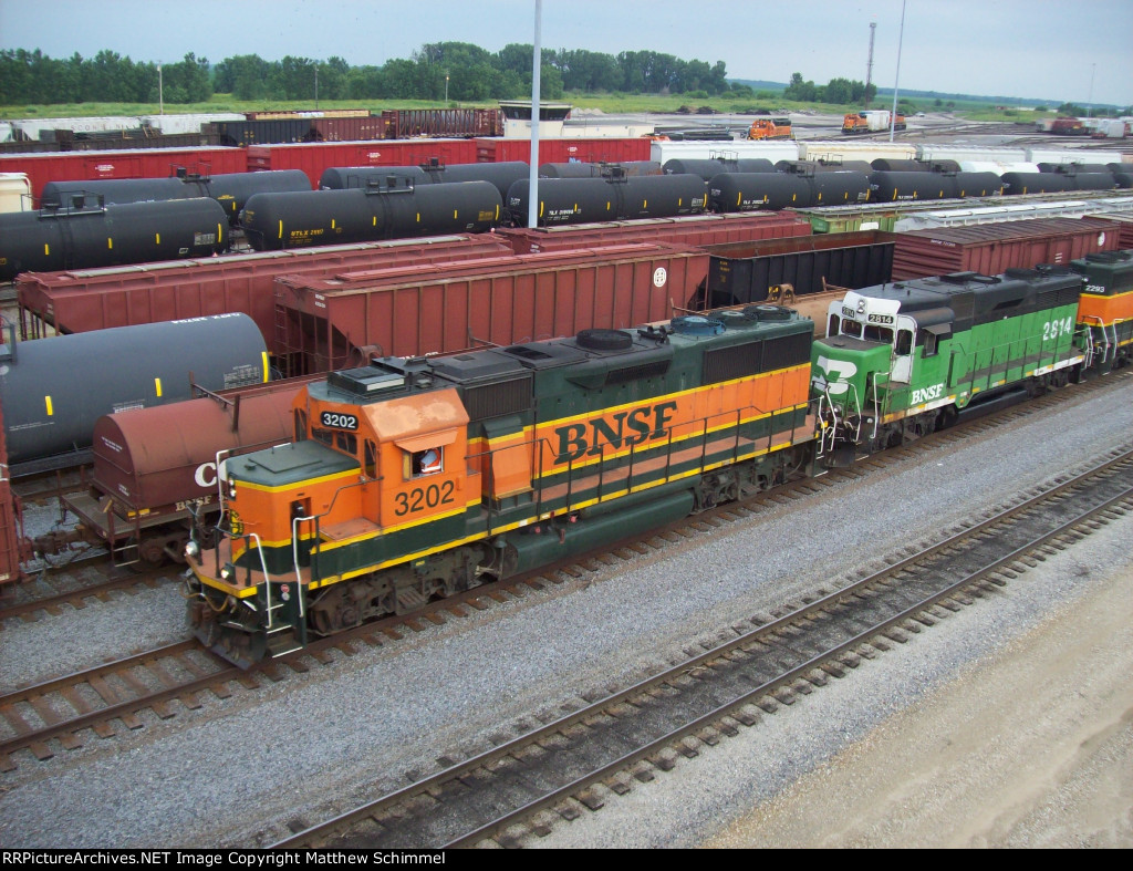 BNSF 3202