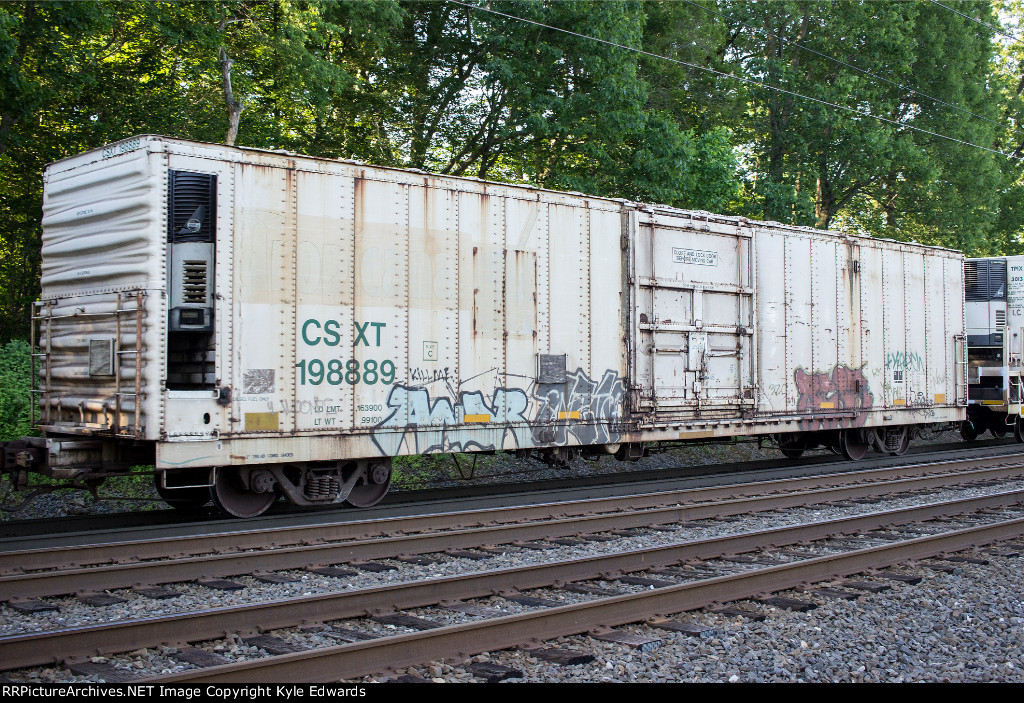 CSX Reefer #198889 on Q409