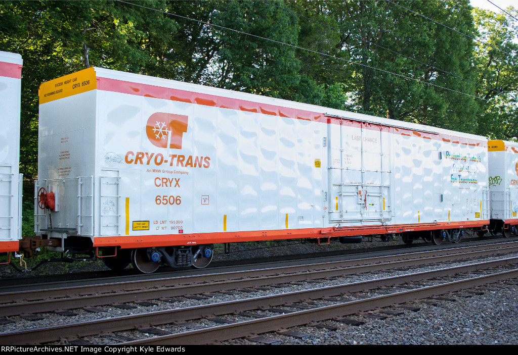 CRYX Reefer #6506 on Q409