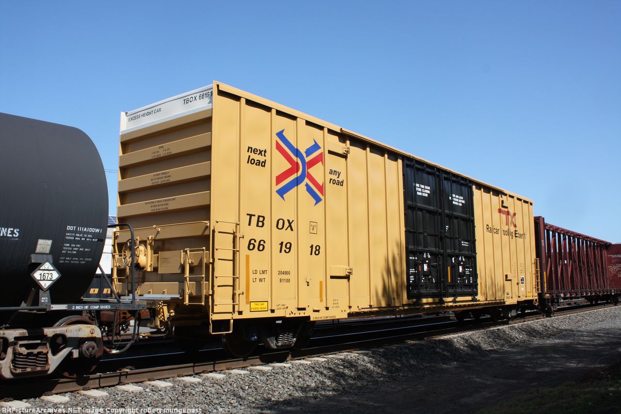 misc freight cars on q410
