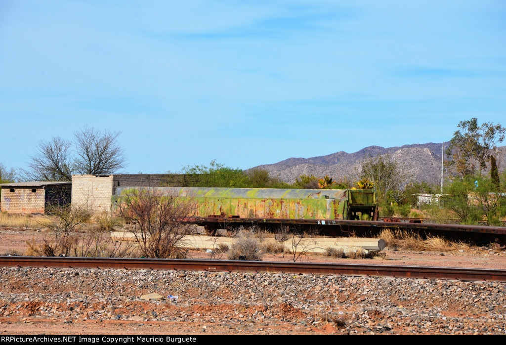 FCP Heavy weight passenger car in rail car cementery