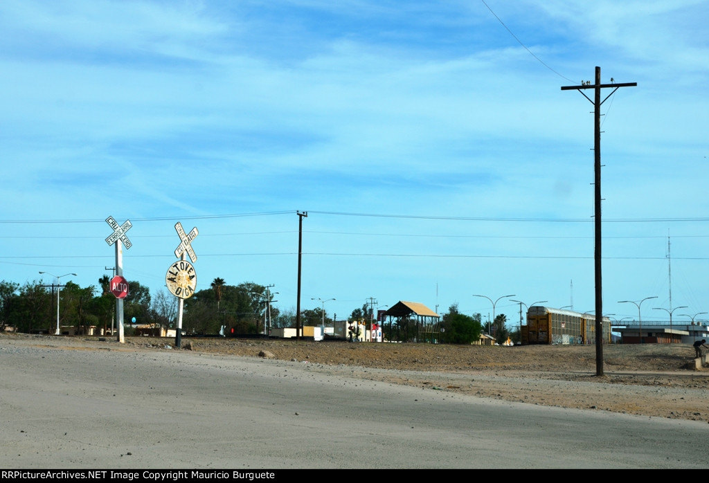 Crossing at Benjamin Hill