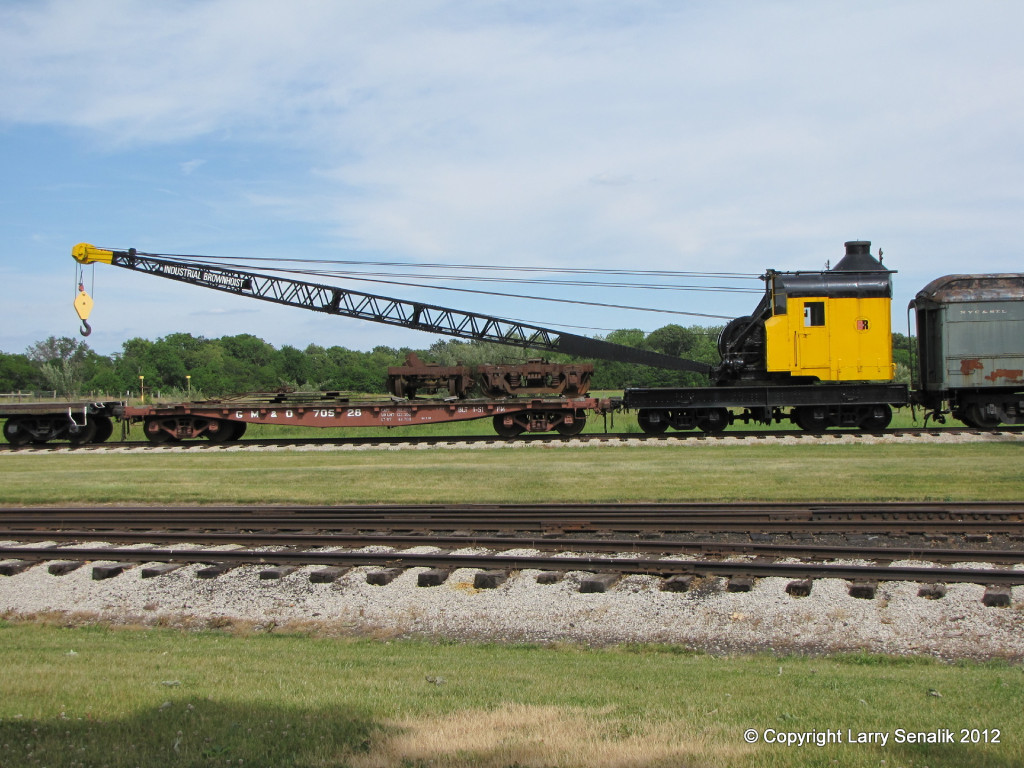 Bates & Rogers Crane 11442 at Monticello Railway Museum