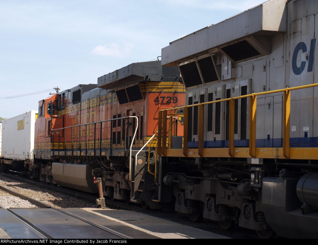 BNSF 4729