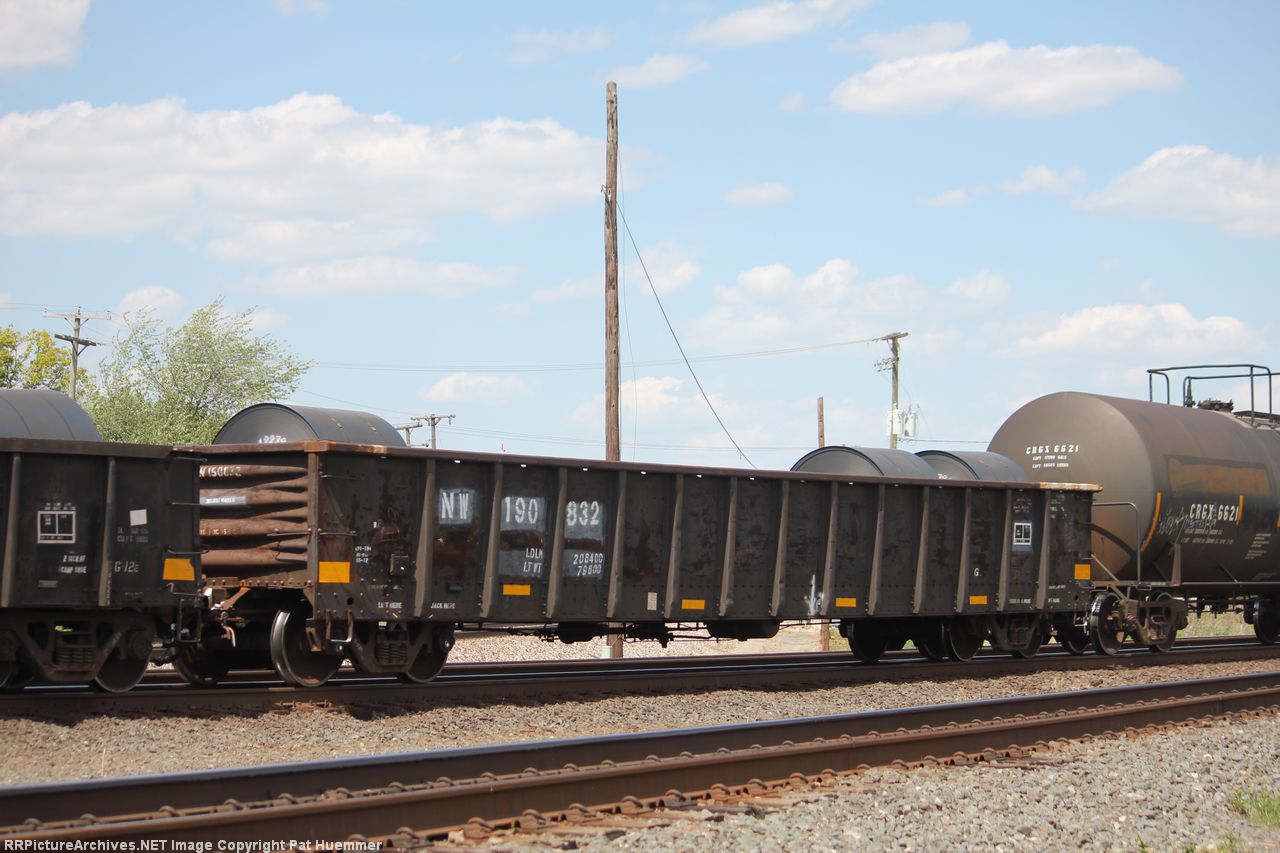 NW 190832