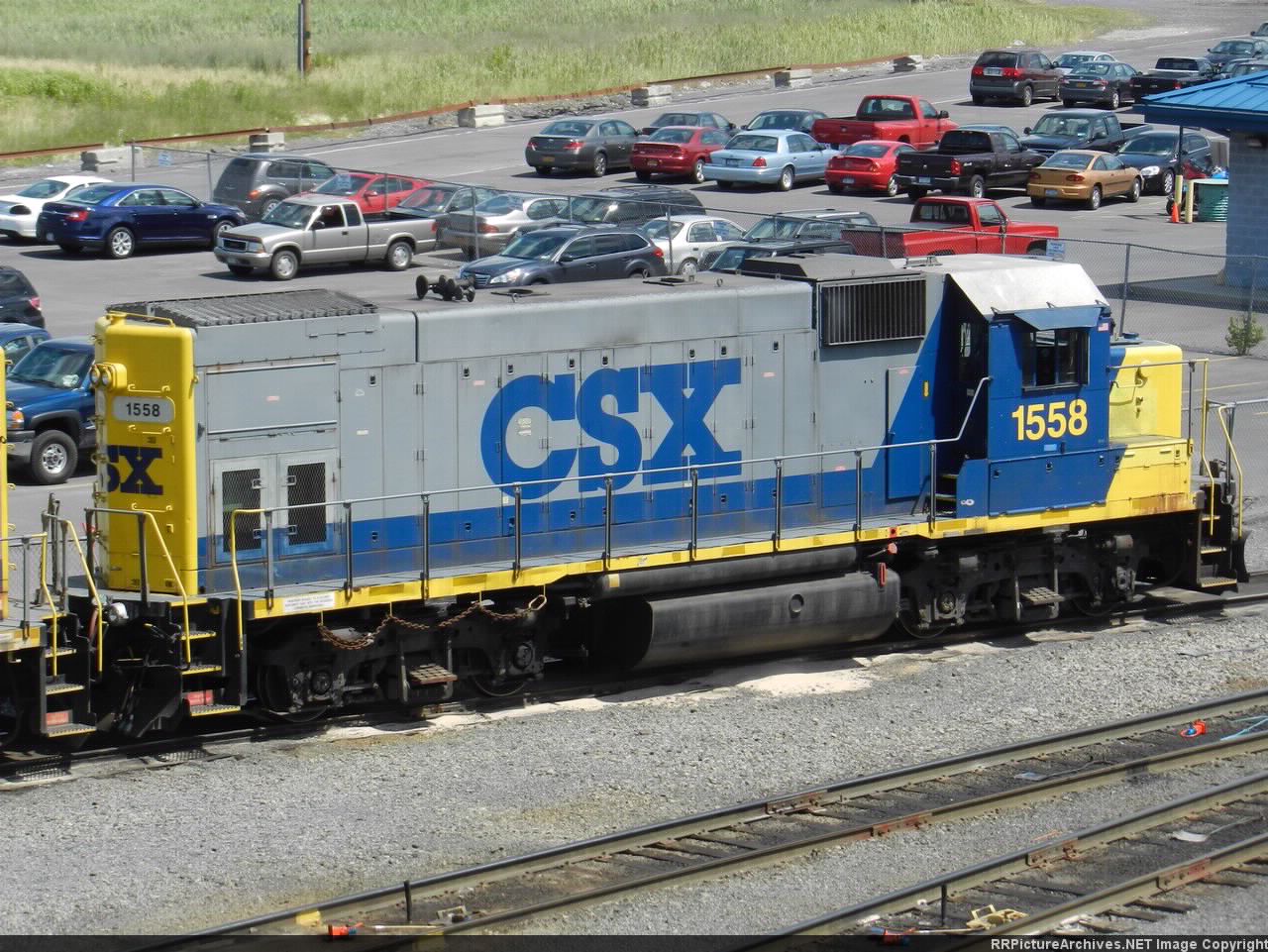 CSXT EMD GP15-1 1558