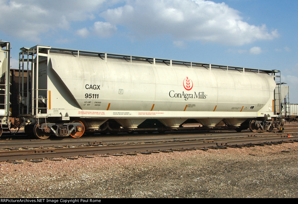 CAGX 95111, Covered Hopper on the CN-IC