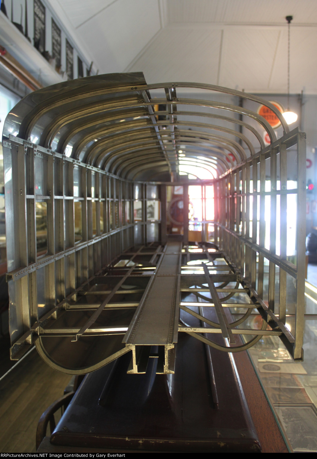 Streamlined Observation Car Model