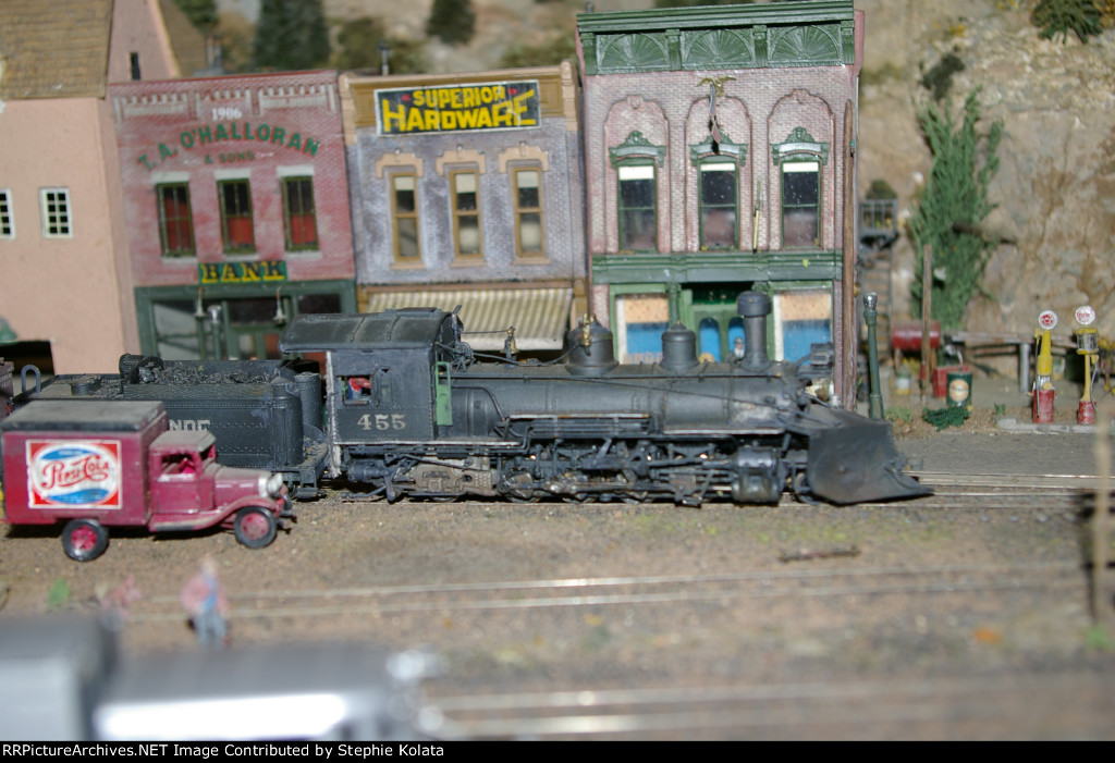 RGS 455 2 8 2 MODEL ON DISPLAY