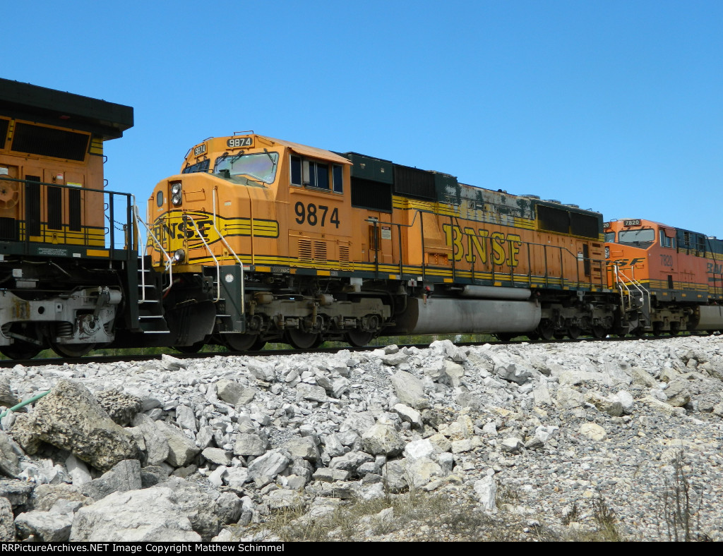 BNSF 9874