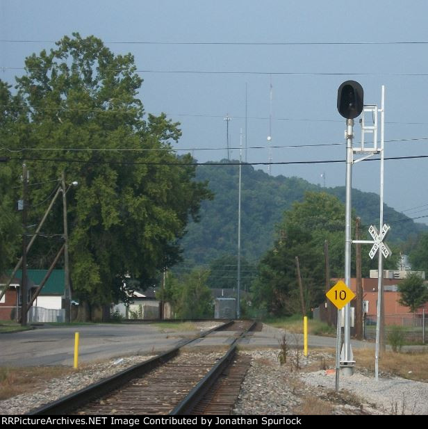 New signal, replacing ex-B&O CPL