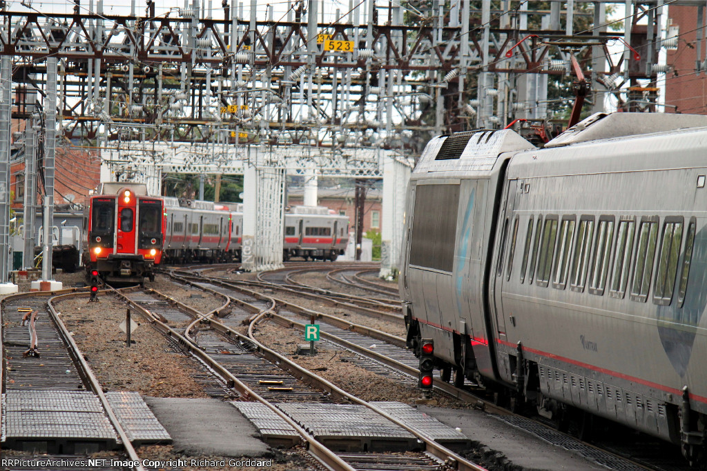 Metro North and Amtrak at South Norwalk