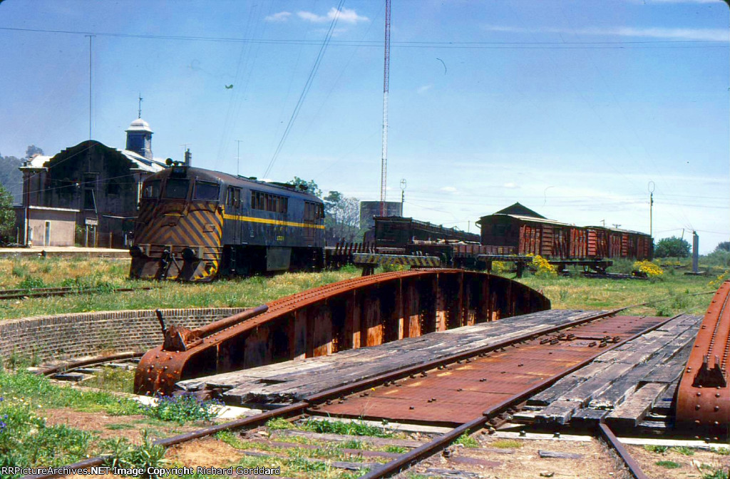 Another View of the Armstrong Turntable