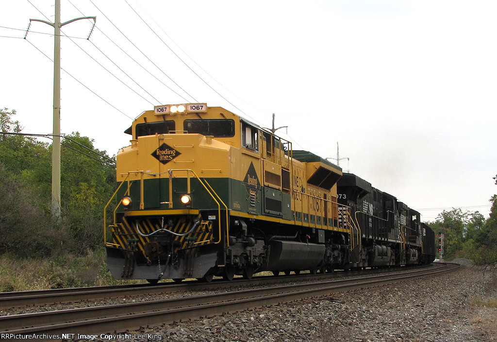 Reading Heritage SD70ACe NS 1067
