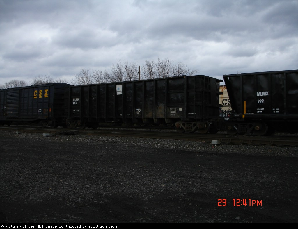MLMX 188 Open Hopper & CSXT 125952 Boxcar EB