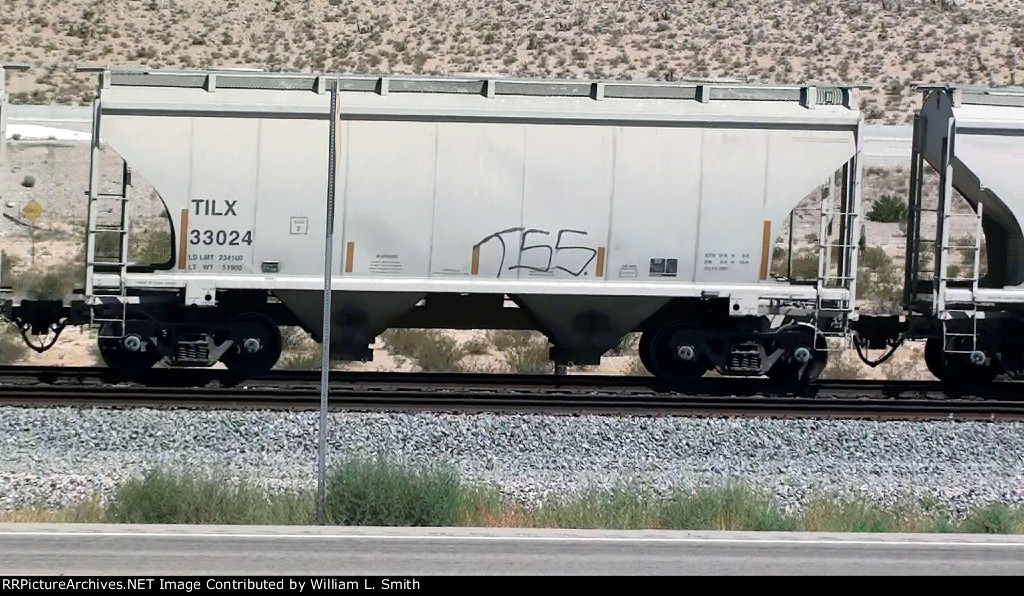 WB Unit Frt at Erie NV -22